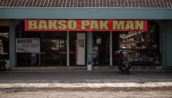 Bakso Bakar Pak Man Malang: Kelezatan Legendaris Sejak 1965 | NGERANGKUM